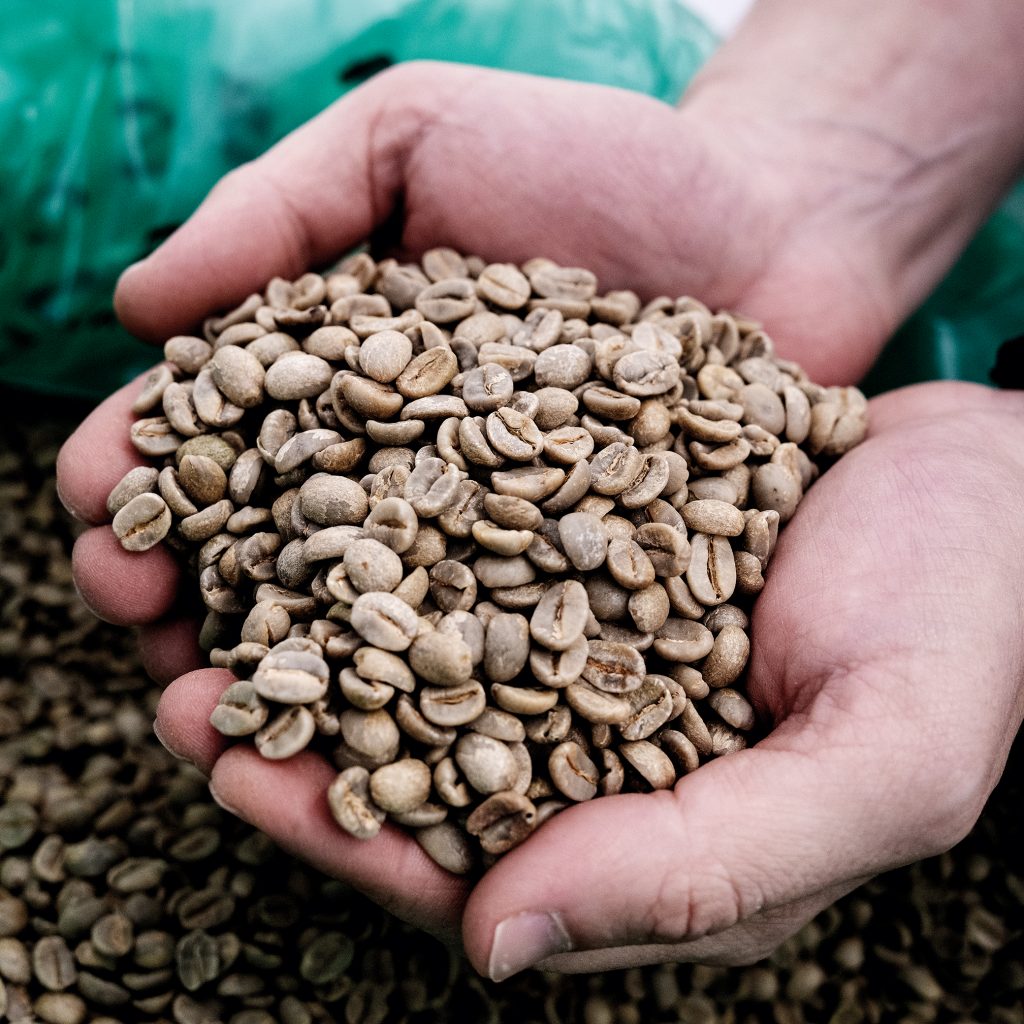Sorbendo un café Mori, torrado en Santiago - Revista Pincha